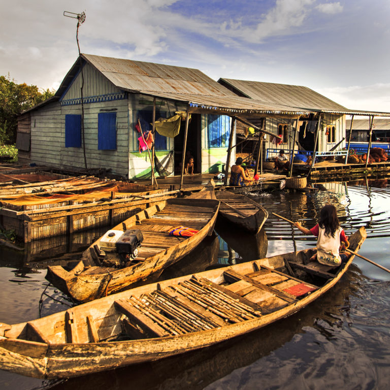 Mechrey, floating village, Siemreap | Cambodia Images